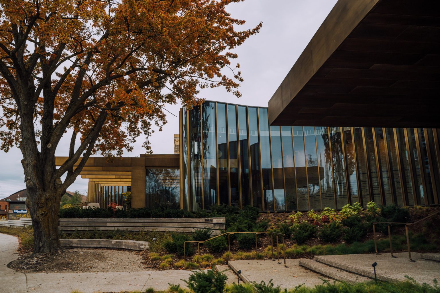 Things To Do in Stratford - Travel Zone by Best Western